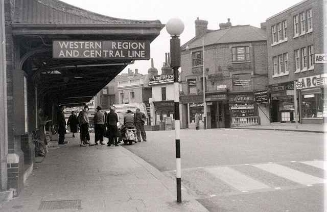 At the Crossroads: Alexis Korner and the British Rhythm and Blues Boom ...